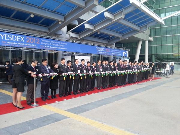 영남권 치과의사회 최대 잔치 `YESDEX 2012` 벡스코 들썩 - 부산일보