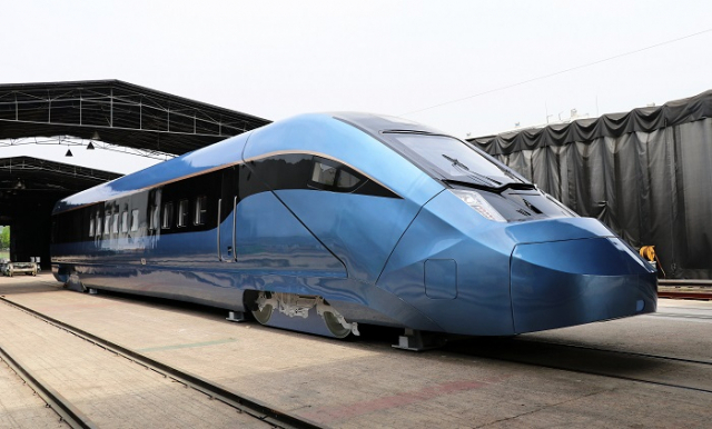 한국형 준고속철 EMU-250 부산~서울 철도 르네상스 이끈다 - 부산일보